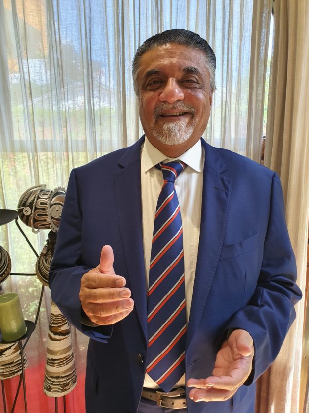 Minaz Pose - Capital Business