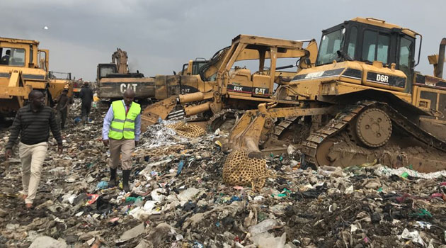 CITY-HALL-GARBAGE-COLLECTIO - Capital Blog