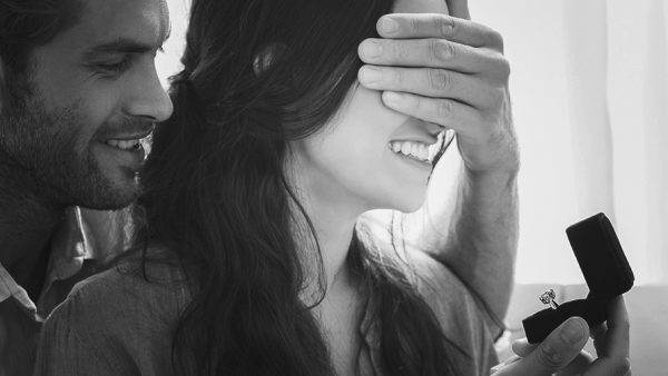 20 Creative ways a man can propose to his woman - Capital Lifestyle