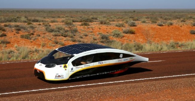 Futuristic solar-powered Dutch family car hailed 'the future' - Capital ...