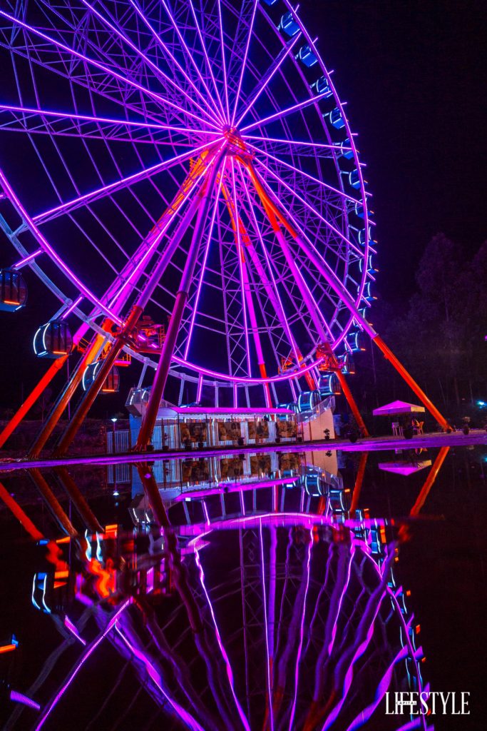 9 Interesting Things about the Two Rivers Mall Ferris Wheel you ...