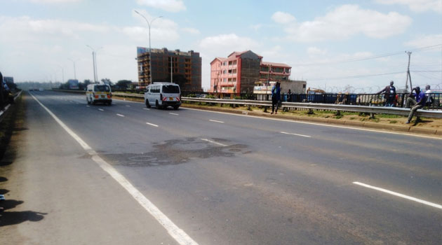 KenHA begins re-erecting speed bumps at Gachororo and Highpoint in Juja ...