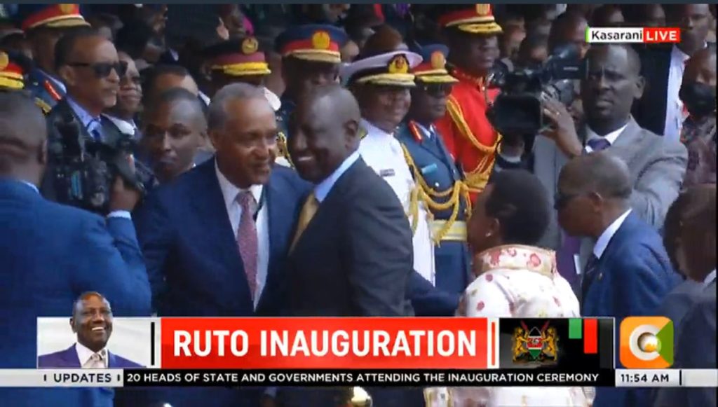 Heroic welcome for Ruto as he arrives to take oath as Kenya's 5th ...