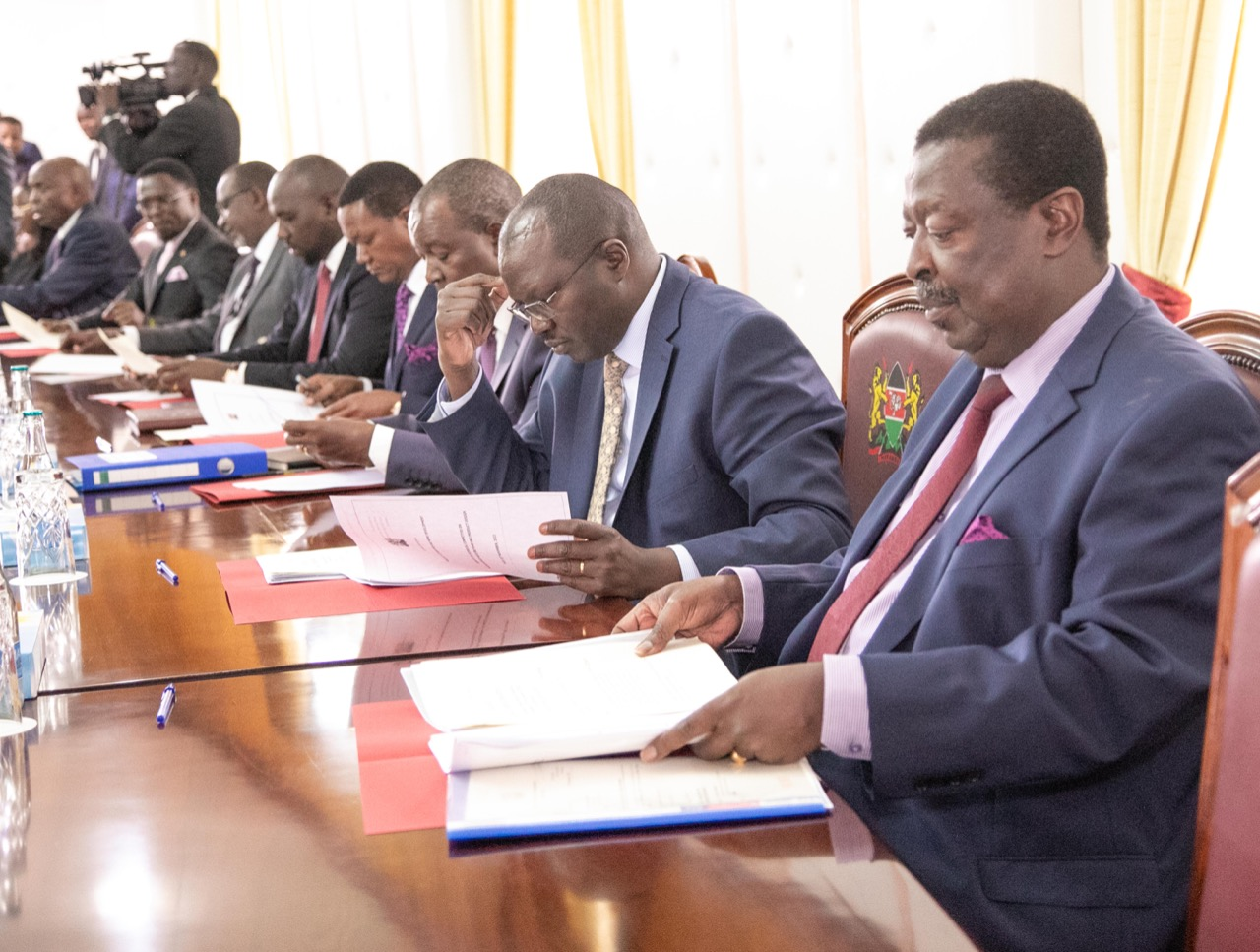 PHOTOS: Ruto chairs inaugural Cabinet meeting with his new CSs ...