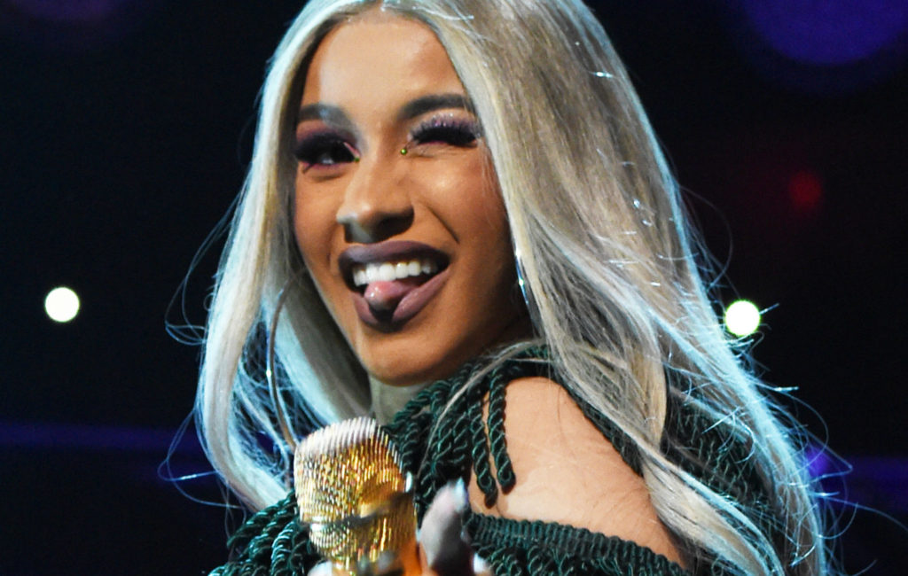 Rapper Cardi B makes AMAs history - The Sauce