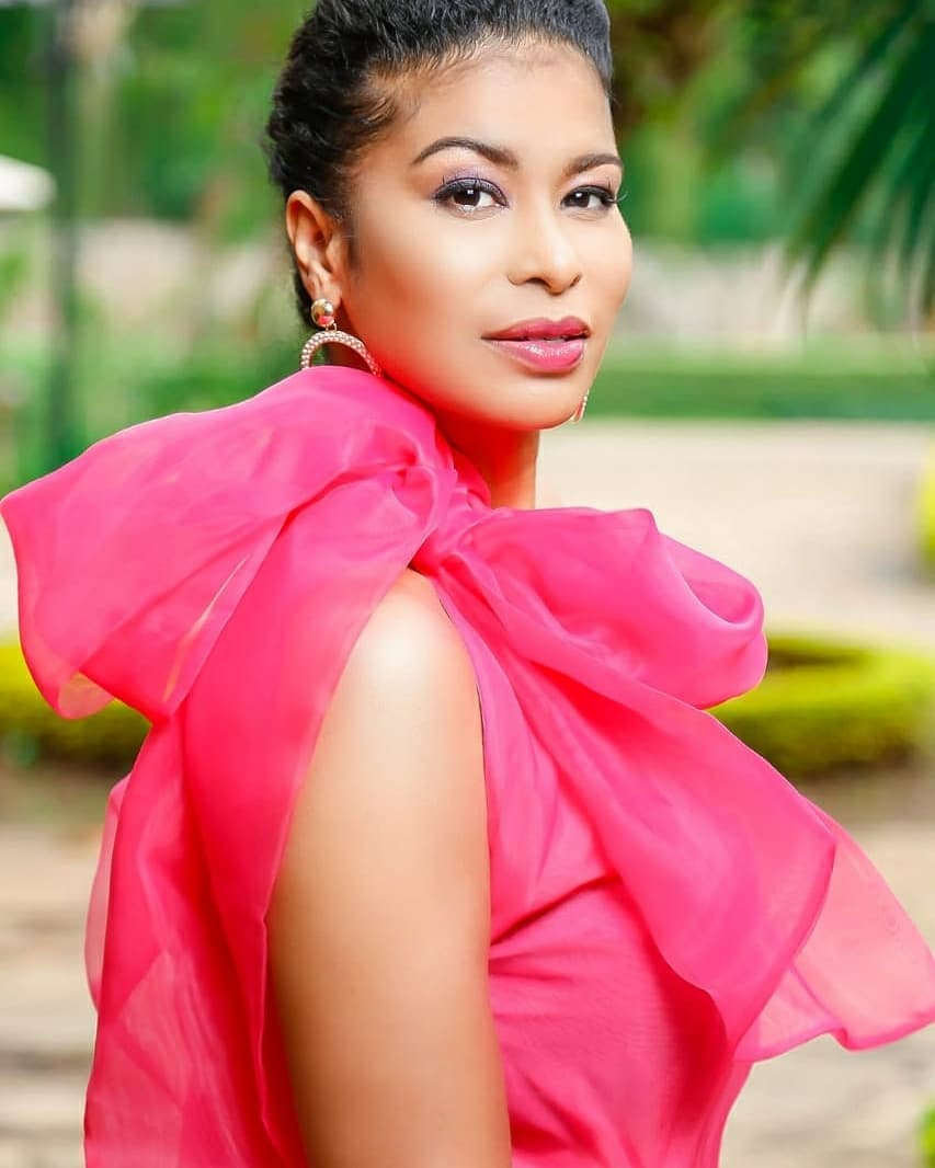 Julie-Gichuru-in-pink - The Sauce