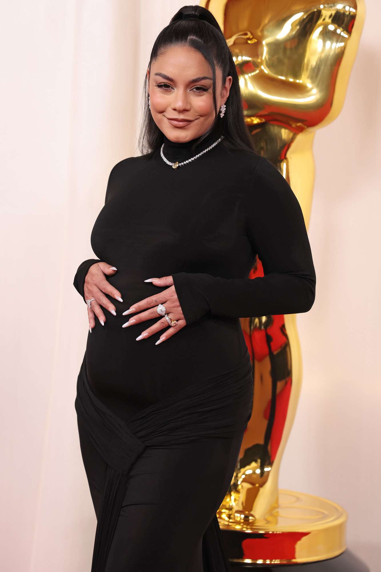 Actress Vanessa Hudgens Reveals Baby Bump At The Oscars - The Sauce